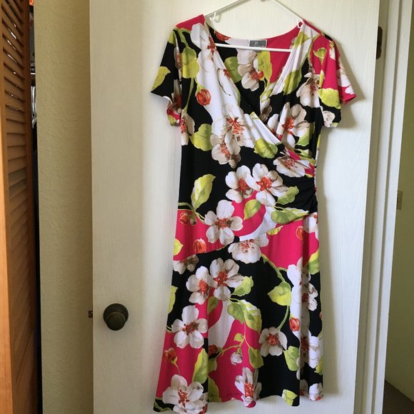 JM Collection | Dresses | Jm Collection Floral Short Sleeve Dress Size ...
